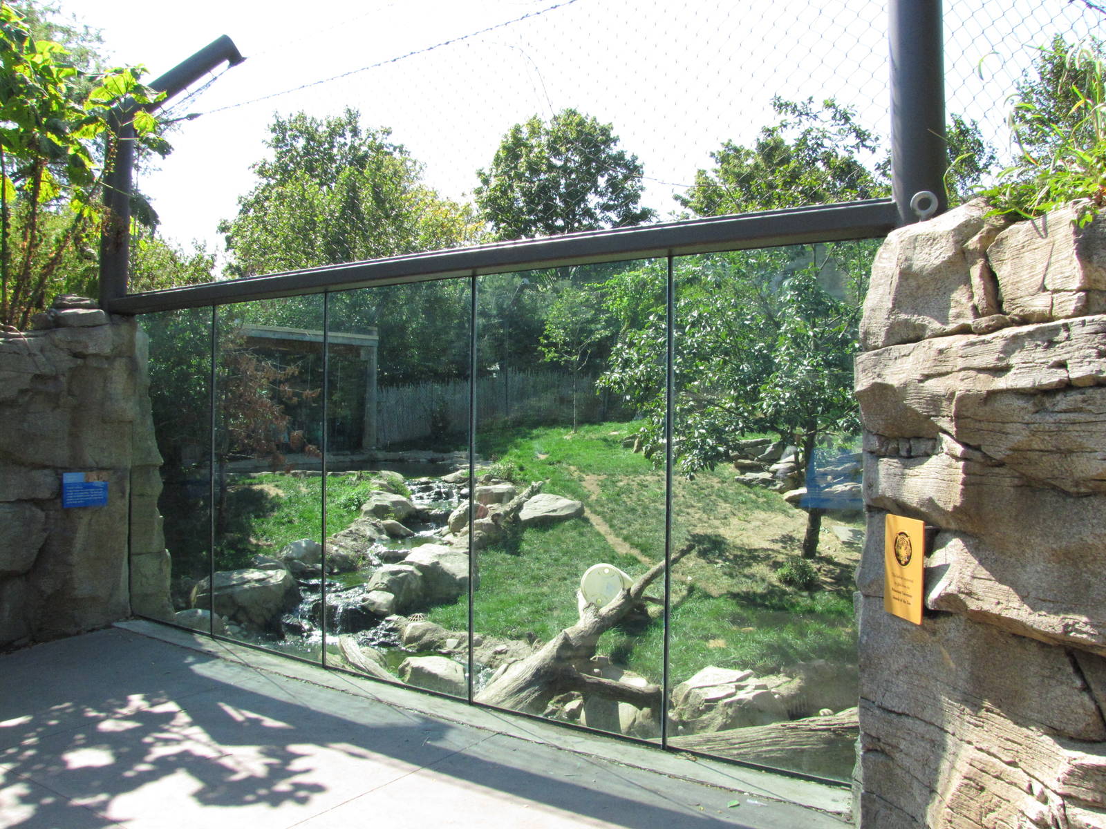 Glass Wall Design & Structural Glass Engineering by JEI Facade